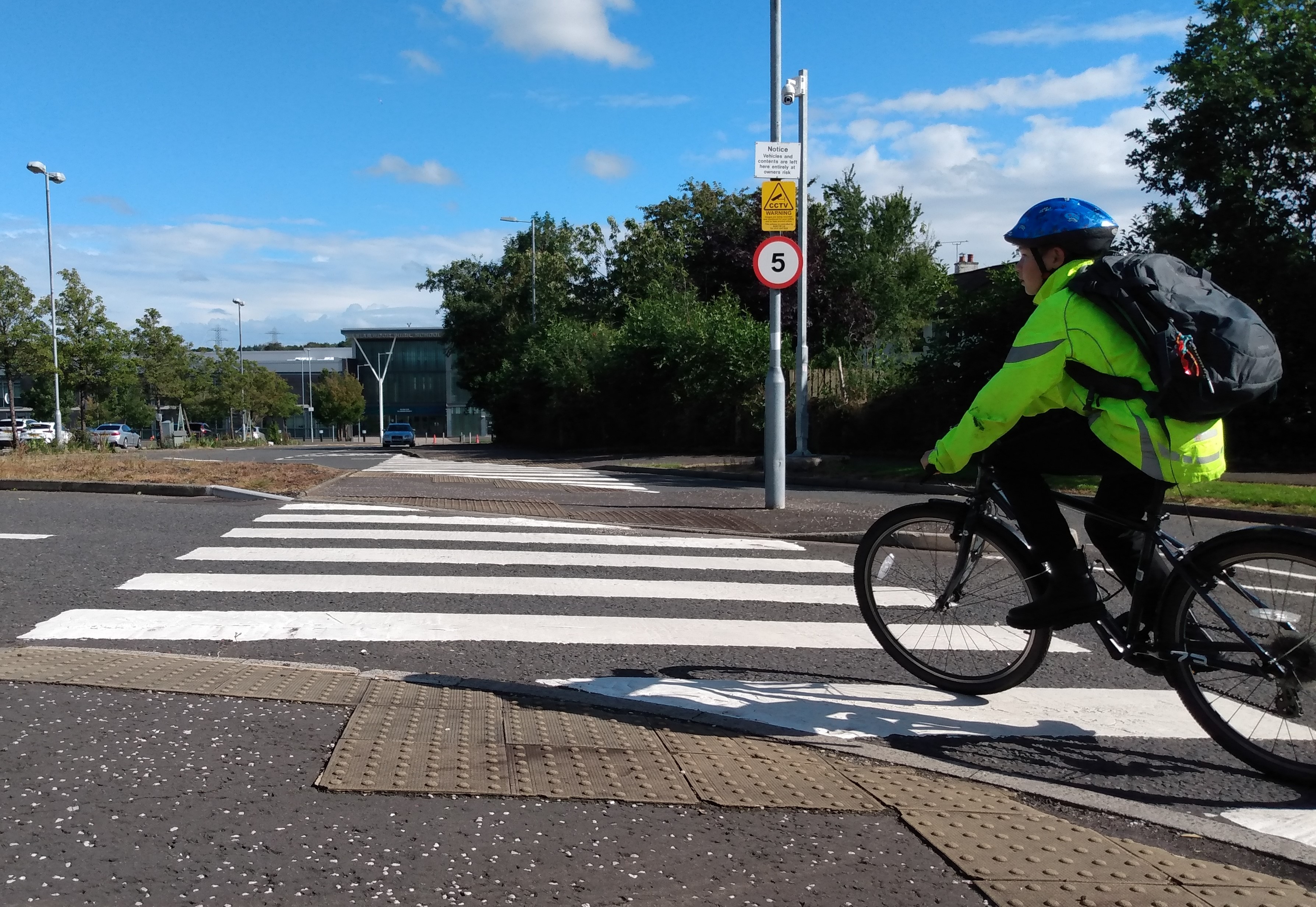 Making cycling to school safer | Cycling UK